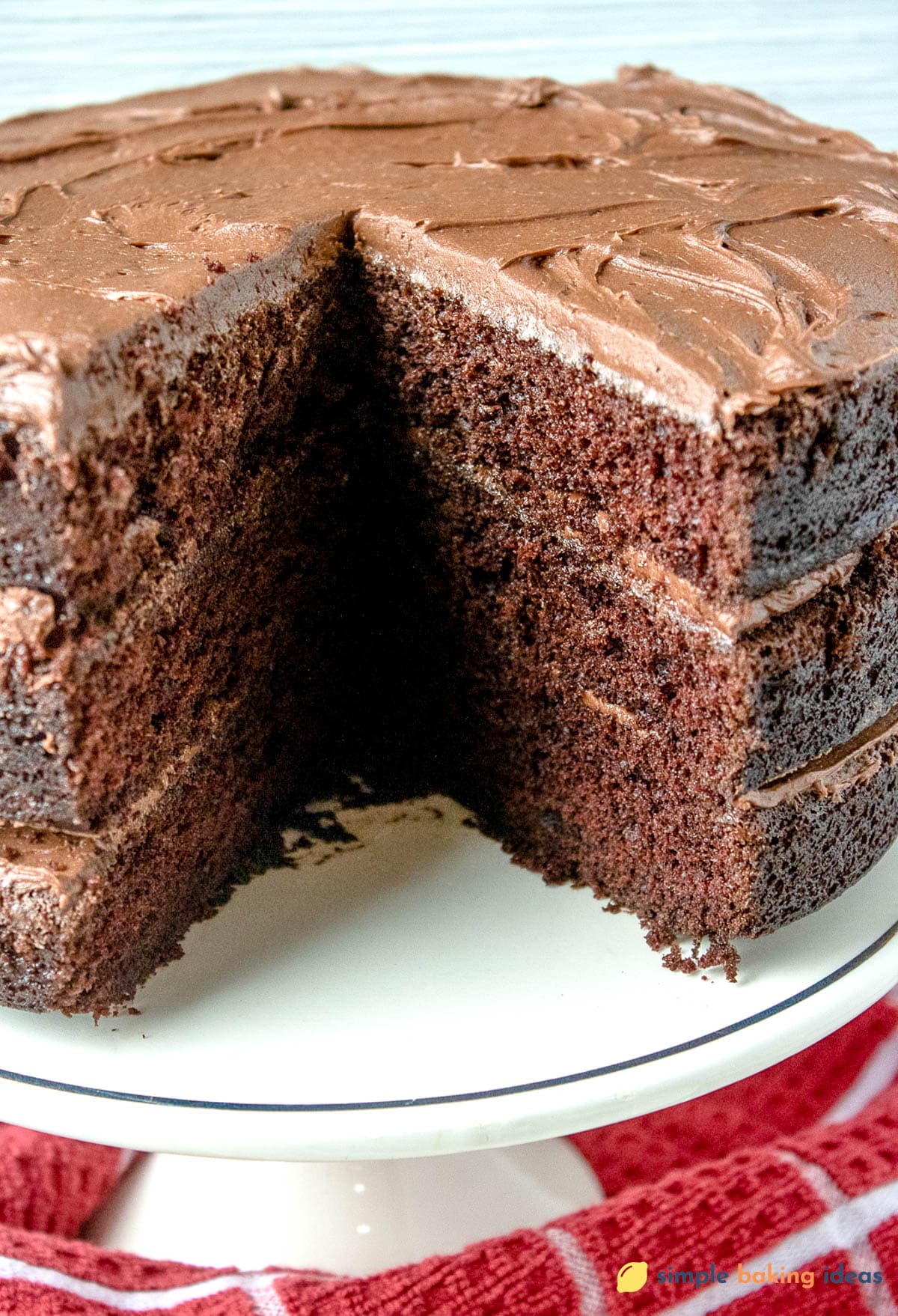 Simple Double Chocolate Layer Cake by Simple Baking Ideas